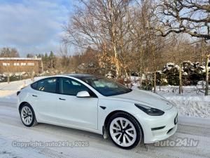 White Tesla Model 3 2020 in Tallinn, with an engine capacity of 0.00 L and mileage of 141 thousand km for 22750 €, photo 4 on AUTOMOTO.COM.LV