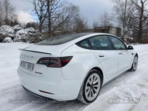 White Tesla Model 3 2020 in Tallinn, with an engine capacity of 0.00 L and mileage of 141 thousand km for 22750 €, photo 9 on AUTOMOTO.COM.LV