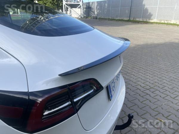 Balts Tesla Model 3 2020 Rīga, ar dzinēja tilpumu 0.00 L un nobraukumu 95 tūkst. km par 19999 €, foto 5 vietnē AUTOMOTO.COM.LV
