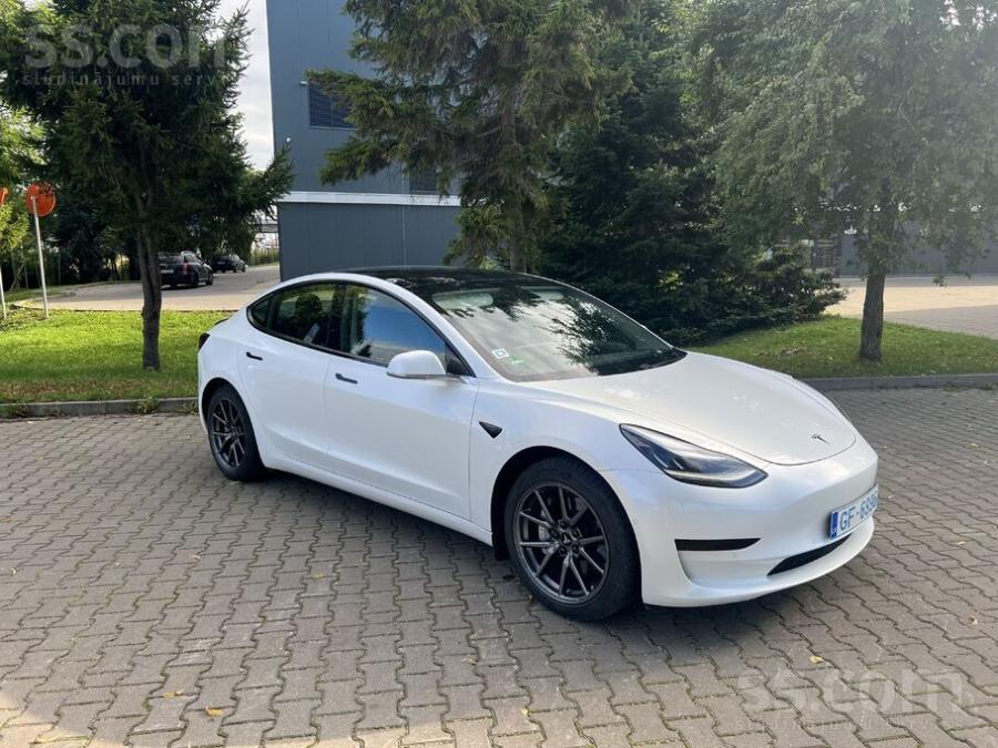 Белый Тесла Модель 3 2020 в Рига, объемом двигателя 0.00 л и пробегом 95 тыс. км за 19999 €, фото 9 на AUTOMOTO.COM.LV