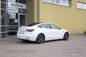 Balts Tesla Model 3 2020 Tallina, ar dzinēja tilpumu 0.00 L un nobraukumu 125 tūkst. km par 18980 €, foto 3 vietnē AUTOMOTO.COM.LV