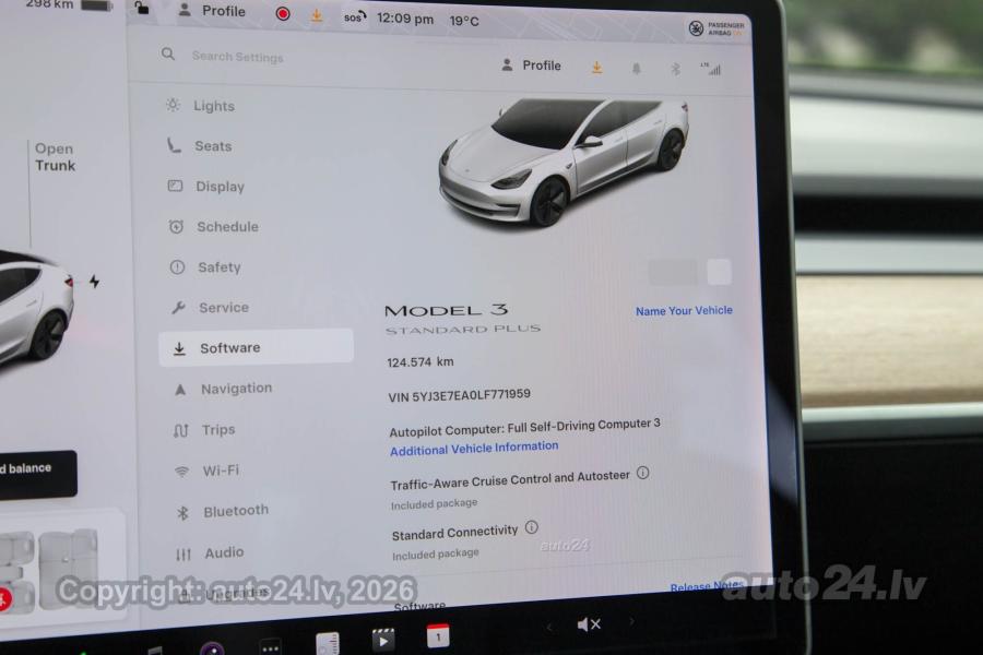 Balts Tesla Model 3 2020 Tallina, ar dzinēja tilpumu 0.00 L un nobraukumu 125 tūkst. km par 18980 €, foto 13 vietnē AUTOMOTO.COM.LV