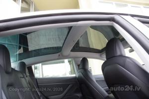 Balts Tesla Model 3 2020 Tallina, ar dzinēja tilpumu 0.00 L un nobraukumu 125 tūkst. km par 18980 €, foto 22 vietnē AUTOMOTO.COM.LV