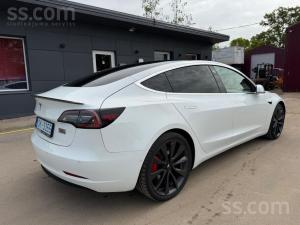 Balts Tesla Model 3 2020 Jēkabpils, ar dzinēja tilpumu 0.00 L un nobraukumu 159 tūkst. km par 21950 €, foto 4 vietnē AUTOMOTO.COM.LV