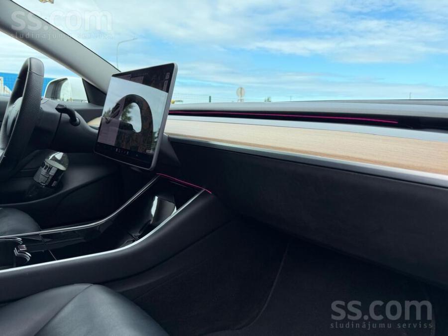 Balts Tesla Model 3 2020 Jēkabpils, ar dzinēja tilpumu 0.00 L un nobraukumu 159 tūkst. km par 21950 €, foto 20 vietnē AUTOMOTO.COM.LV