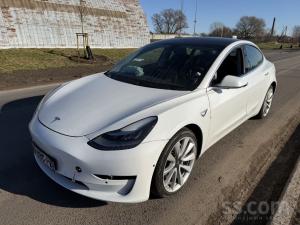 White Tesla Model 3 2020 in Jelgava, with an engine capacity of 0.00 L and mileage of 99 thousand km for 12500 €, photo  on AUTOMOTO.COM.LV