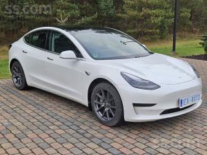 Balts Tesla Model 3 2020 Rīga, ar dzinēja tilpumu 0.00 L un nobraukumu 126 tūkst. km par 16500 €, foto 3 vietnē AUTOMOTO.COM.LV