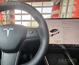 Balts Tesla Model 3 2020 Rīga, ar dzinēja tilpumu 0.00 L un nobraukumu 126 tūkst. km par 16500 €, foto 7 vietnē AUTOMOTO.COM.LV