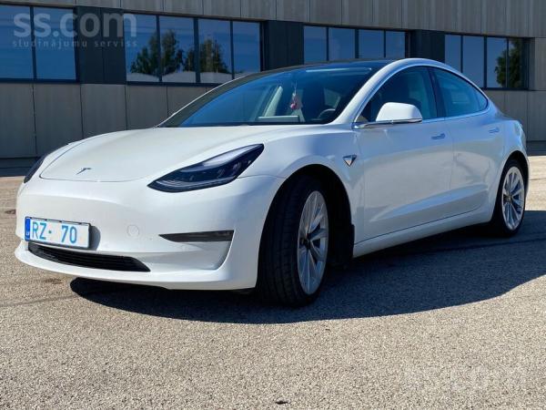 Белый Тесла Модель 3 2020 в Рига, объемом двигателя 0.00 л и пробегом 98 тыс. км за 21250 €, фото 3 на AUTOMOTO.COM.LV
