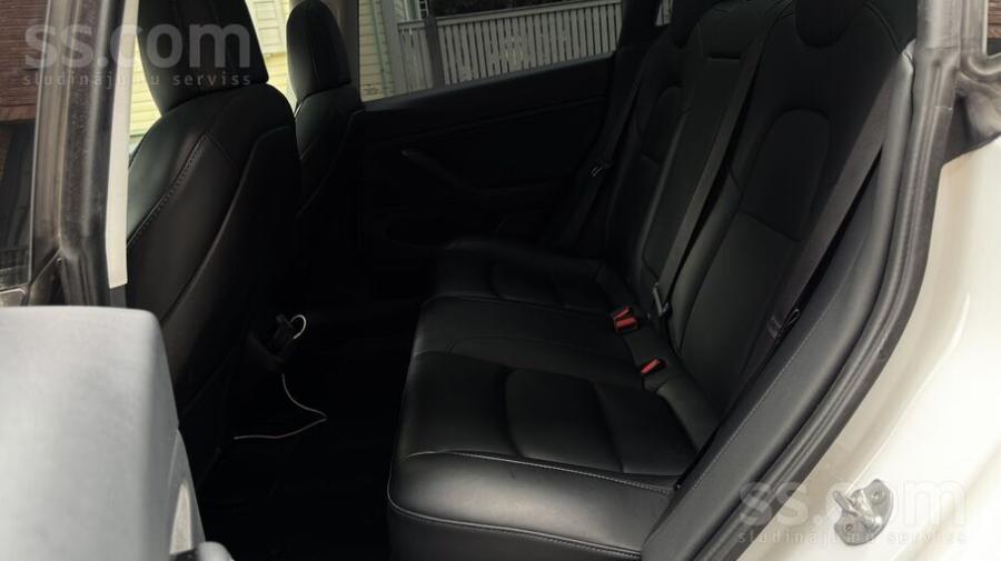 Balts Tesla Model 3 2020 Rīga, ar dzinēja tilpumu 0.00 L un nobraukumu 103 tūkst. km par 24800 €, foto 5 vietnē AUTOMOTO.COM.LV