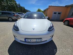 Balts Tesla Model 3 2020 Rīga, ar dzinēja tilpumu 0.00 L un nobraukumu 72 tūkst. km par 23900 €, foto 7 vietnē AUTOMOTO.COM.LV