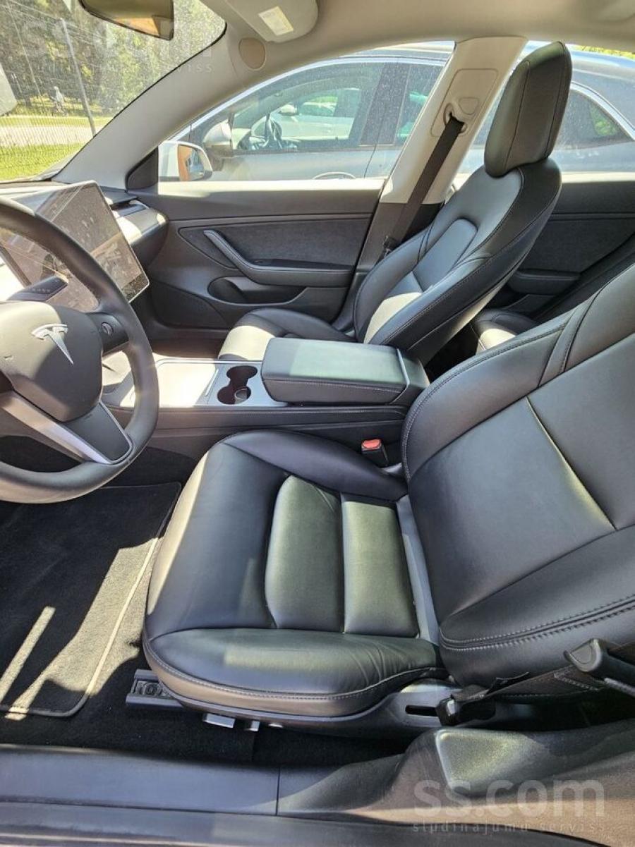 Balts Tesla Model 3 2020 Rīga, ar dzinēja tilpumu 0.00 L un nobraukumu 72 tūkst. km par 23900 €, foto 8 vietnē AUTOMOTO.COM.LV