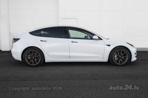Balts Tesla Model 3 2020 Tallina, ar dzinēja tilpumu 0.00 L un nobraukumu 95 tūkst. km par 29999 €, foto 5 vietnē AUTOMOTO.COM.LV