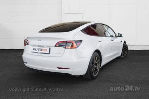 Balts Tesla Model 3 2020 Tallina, ar dzinēja tilpumu 0.00 L un nobraukumu 95 tūkst. km par 29999 €, foto 9 vietnē AUTOMOTO.COM.LV