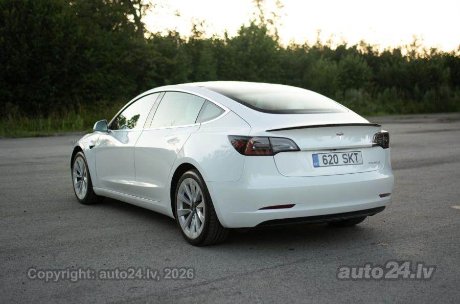 Balts Tesla Model 3 2020 Pērnava, ar dzinēja tilpumu 0.00 L un nobraukumu 62 tūkst. km par 21990 €, foto 7 vietnē AUTOMOTO.COM.LV