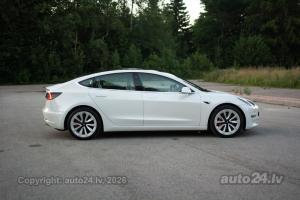 Balts Tesla Model 3 2020 Pērnava, ar dzinēja tilpumu 0.00 L un nobraukumu 62 tūkst. km par 21990 €, foto 8 vietnē AUTOMOTO.COM.LV