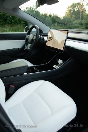 Balts Tesla Model 3 2020 Pērnava, ar dzinēja tilpumu 0.00 L un nobraukumu 62 tūkst. km par 21990 €, foto 15 vietnē AUTOMOTO.COM.LV