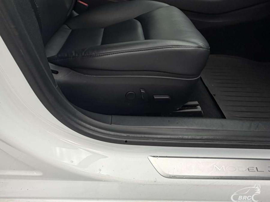 Balts Tesla Model 3 2020 Viļņa, ar dzinēja tilpumu 0.00 L un nobraukumu 172 tūkst. km par 15600 €, foto 8 vietnē AUTOMOTO.COM.LV