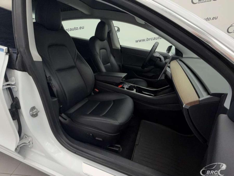 Balts Tesla Model 3 2020 Viļņa, ar dzinēja tilpumu 0.00 L un nobraukumu 172 tūkst. km par 15600 €, foto 9 vietnē AUTOMOTO.COM.LV