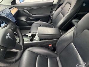 Balts Tesla Model 3 2020 Viļņa, ar dzinēja tilpumu 0.00 L un nobraukumu 172 tūkst. km par 15600 €, foto 22 vietnē AUTOMOTO.COM.LV