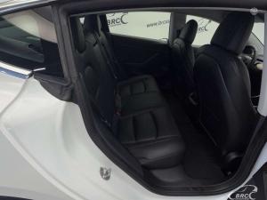 White Tesla Model 3 2020 in Vilnius, with an engine capacity of 0.00 L and mileage of 172 thousand km for 15400 €, photo 12 on AUTOMOTO.COM.LV