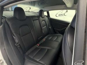White Tesla Model 3 2020 in Vilnius, with an engine capacity of 0.00 L and mileage of 172 thousand km for 15400 €, photo 13 on AUTOMOTO.COM.LV