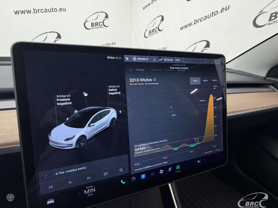 White Tesla Model 3 2020 in Vilnius, with an engine capacity of 0.00 L and mileage of 172 thousand km for 15400 €, photo 26 on AUTOMOTO.COM.LV