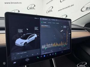 White Tesla Model 3 2020 in Vilnius, with an engine capacity of 0.00 L and mileage of 172 thousand km for 15400 €, photo 29 on AUTOMOTO.COM.LV