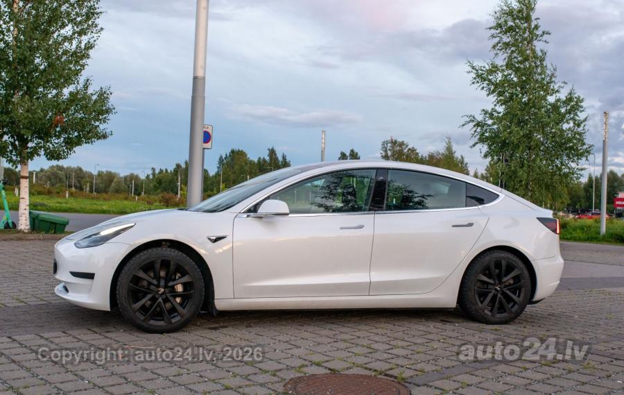 Balts Tesla Model 3 2020 Tallina, ar dzinēja tilpumu 0.00 L un nobraukumu 215 tūkst. km par 19999 €, foto 8 vietnē AUTOMOTO.COM.LV
