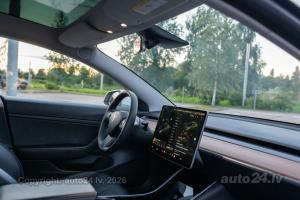 Balts Tesla Model 3 2020 Tallina, ar dzinēja tilpumu 0.00 L un nobraukumu 215 tūkst. km par 19999 €, foto 16 vietnē AUTOMOTO.COM.LV