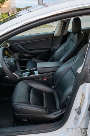 Balts Tesla Model 3 2020 Tallina, ar dzinēja tilpumu 0.00 L un nobraukumu 215 tūkst. km par 19999 €, foto 17 vietnē AUTOMOTO.COM.LV