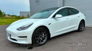 White Tesla Model 3 2020 in Viljandi, with an engine capacity of 0.00 L and mileage of 130 thousand km for 27999 €, photo 3 on AUTOMOTO.COM.LV