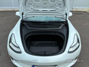 White Tesla Model 3 2020 in Viljandi, with an engine capacity of 0.00 L and mileage of 130 thousand km for 27999 €, photo 9 on AUTOMOTO.COM.LV