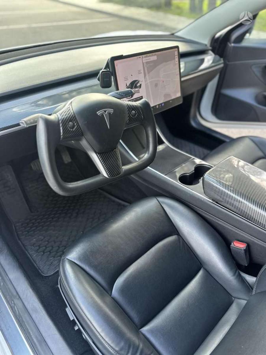Balts Tesla Model 3 2020 Kauņa, ar dzinēja tilpumu 0.00 L un nobraukumu 117 tūkst. km par 18800 €, foto 9 vietnē AUTOMOTO.COM.LV