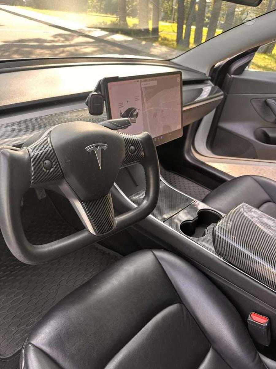 Balts Tesla Model 3 2020 Kauņa, ar dzinēja tilpumu 0.00 L un nobraukumu 117 tūkst. km par 18800 €, foto 13 vietnē AUTOMOTO.COM.LV