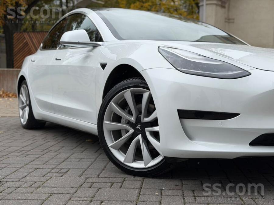 Balts Tesla Model 3 2020 Jelgava, ar dzinēja tilpumu 0.00 L un nobraukumu 124 tūkst. km par 19500 €, foto 9 vietnē AUTOMOTO.COM.LV
