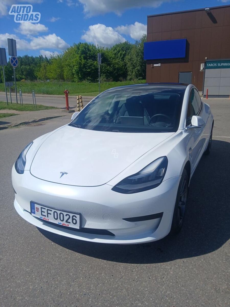 Balts Tesla Model 3 2020 Viļņa, ar dzinēja tilpumu 0.00 L un nobraukumu 239 tūkst. km par 17600 €, foto 4 vietnē AUTOMOTO.COM.LV