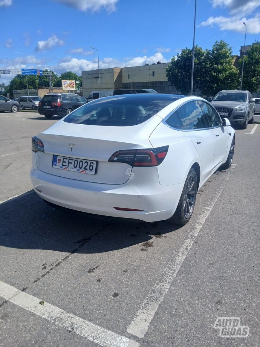 Balts Tesla Model 3 2020 Viļņa, ar dzinēja tilpumu 0.00 L un nobraukumu 239 tūkst. km par 17600 €, foto 8 vietnē AUTOMOTO.COM.LV