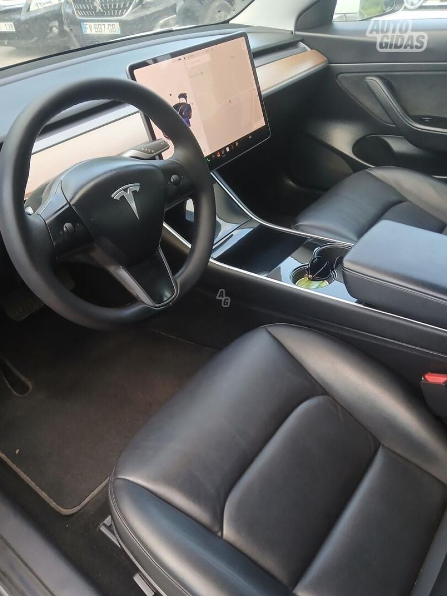 Balts Tesla Model 3 2020 Viļņa, ar dzinēja tilpumu 0.00 L un nobraukumu 239 tūkst. km par 17600 €, foto 13 vietnē AUTOMOTO.COM.LV