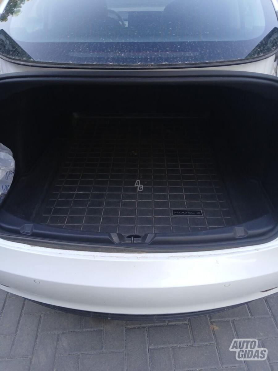 Balts Tesla Model 3 2020 Viļņa, ar dzinēja tilpumu 0.00 L un nobraukumu 239 tūkst. km par 17600 €, foto 16 vietnē AUTOMOTO.COM.LV
