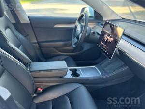 Balts Tesla Model 3 2021 Rīga, ar dzinēja tilpumu 0.00 L un nobraukumu 113 tūkst. km par 27500 €, foto 18 vietnē AUTOMOTO.COM.LV