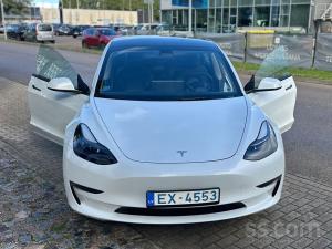 Balts Tesla Model 3 2021 Rīga, ar dzinēja tilpumu 0.00 L un nobraukumu 103 tūkst. km par 27750 €, foto 10 vietnē AUTOMOTO.COM.LV