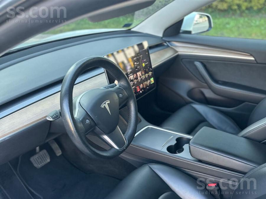 Balts Tesla Model 3 2021 Rīga, ar dzinēja tilpumu 0.00 L un nobraukumu 110 tūkst. km par 22000 €, foto 15 vietnē AUTOMOTO.COM.LV