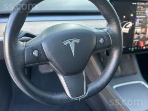 Balts Tesla Model 3 2021 Rīga, ar dzinēja tilpumu 0.00 L un nobraukumu 110 tūkst. km par 22000 €, foto 16 vietnē AUTOMOTO.COM.LV