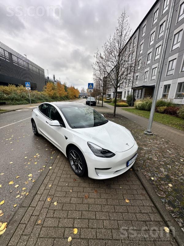 Balts Tesla Model 3 2021 Rīga, ar dzinēja tilpumu 0.00 L un nobraukumu 120 tūkst. km par 26000 €, foto 10 vietnē AUTOMOTO.COM.LV