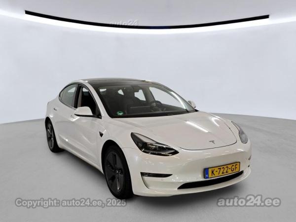 Balts Tesla Model 3 2021 Viljandi, ar dzinēja tilpumu 0.00 L un nobraukumu 114 tūkst. km par 25800 €, foto 1 vietnē AUTOMOTO.COM.LV