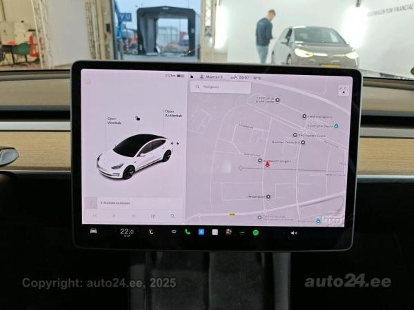 Balts Tesla Model 3 2021 Viljandi, ar dzinēja tilpumu 0.00 L un nobraukumu 114 tūkst. km par 25800 €, foto 10 vietnē AUTOMOTO.COM.LV