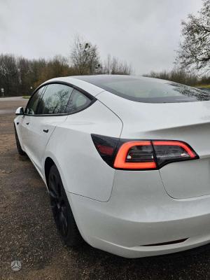 Balts Tesla Model 3 2021 Kauņa, ar dzinēja tilpumu 0.00 L un nobraukumu 134 tūkst. km par 24999 €, foto 7 vietnē AUTOMOTO.COM.LV