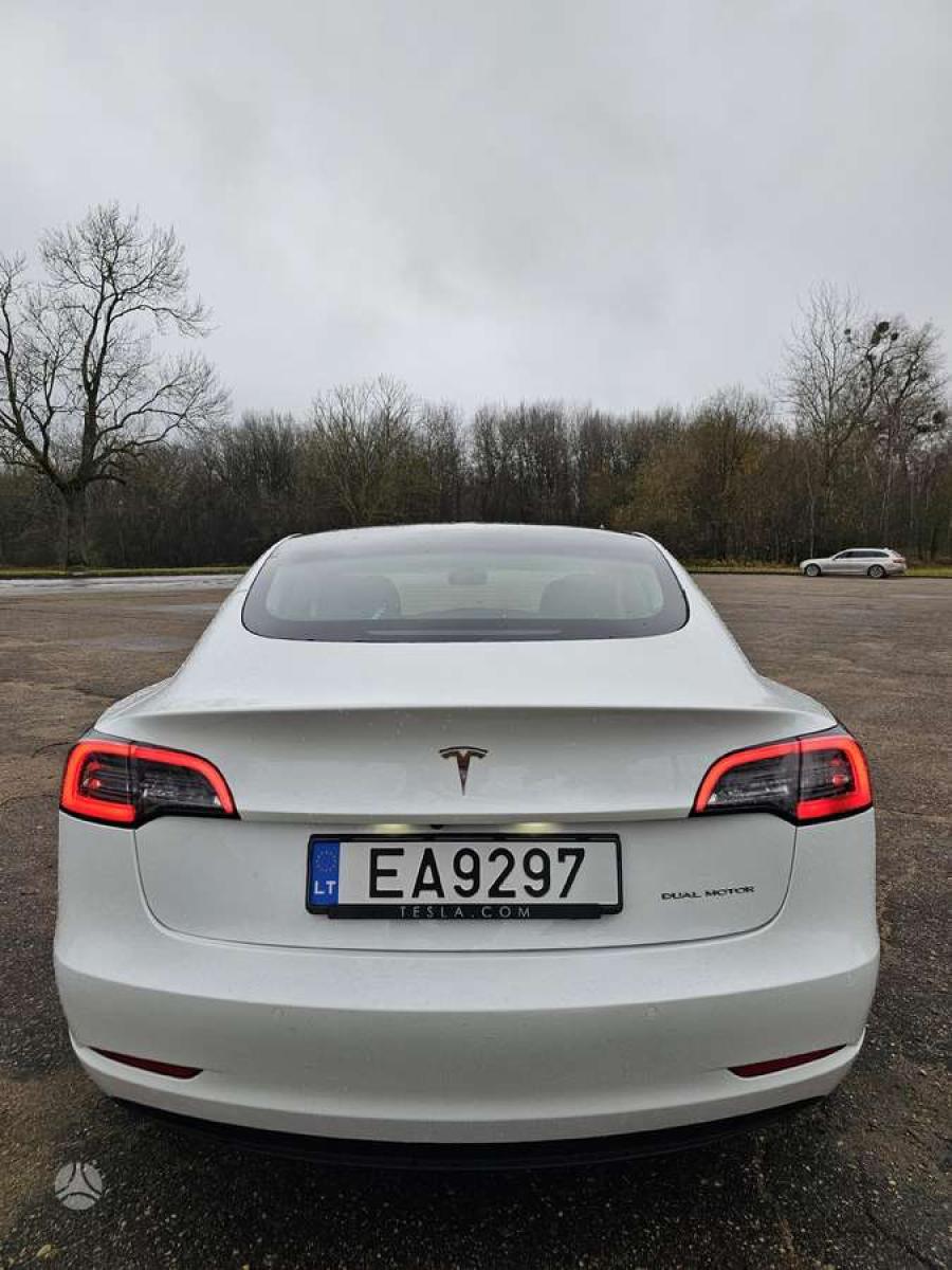 Balts Tesla Model 3 2021 Kauņa, ar dzinēja tilpumu 0.00 L un nobraukumu 134 tūkst. km par 24999 €, foto 8 vietnē AUTOMOTO.COM.LV