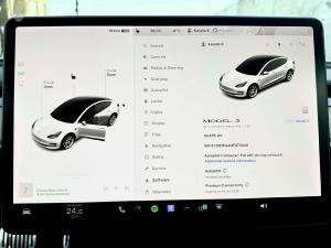 White Tesla Model 3 2021 in Klaipeda, with an engine capacity of 0.00 L and mileage of 53 thousand km for 19500 €, photo 12 on AUTOMOTO.COM.LV